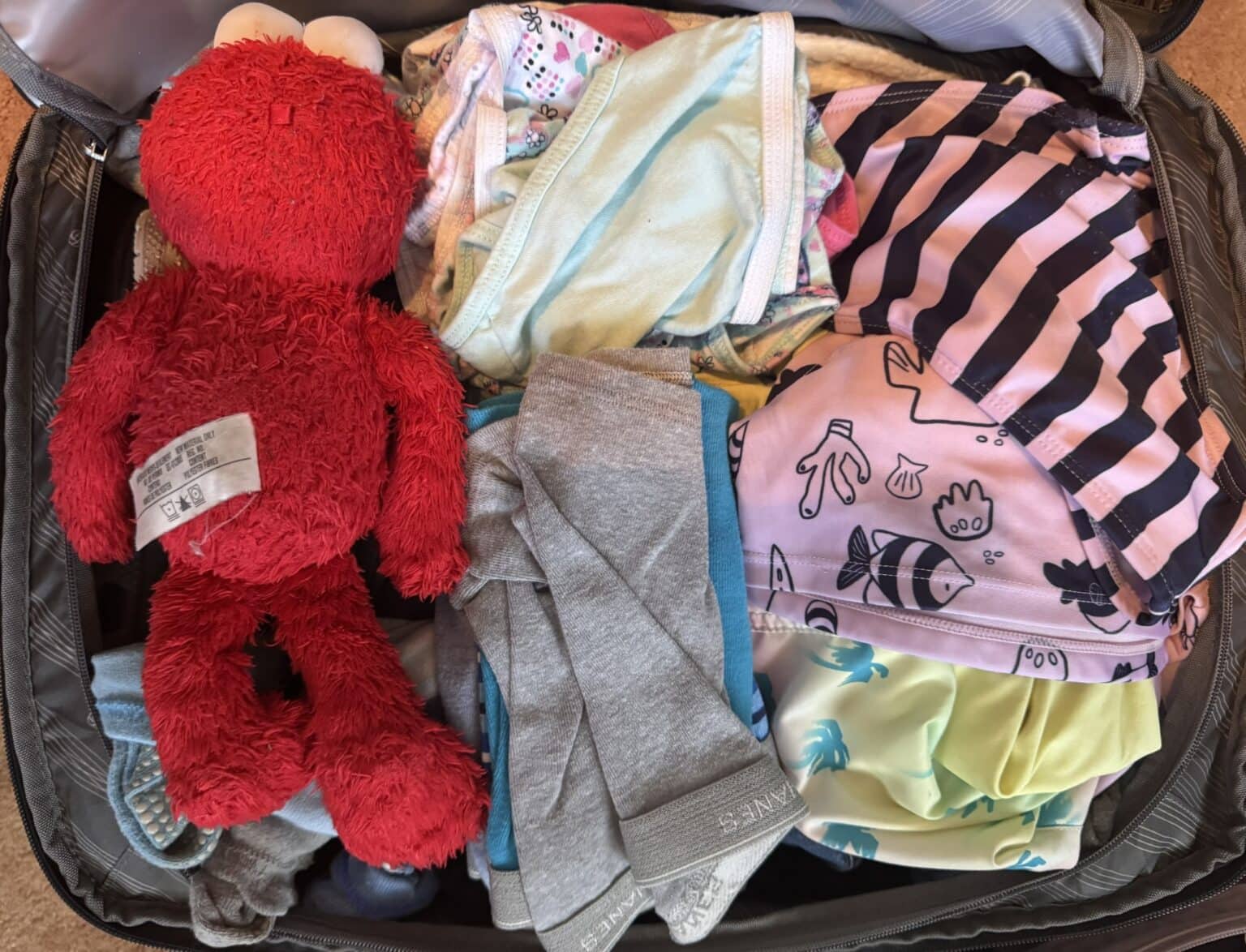 Packing List for Traveling With Toddlers (Carry-On Only as a Solo Parent)